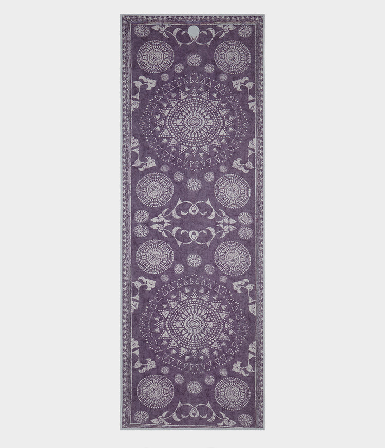 Manduka Yogitoes - Hot Yoga Towel with Superior Grip when sweating